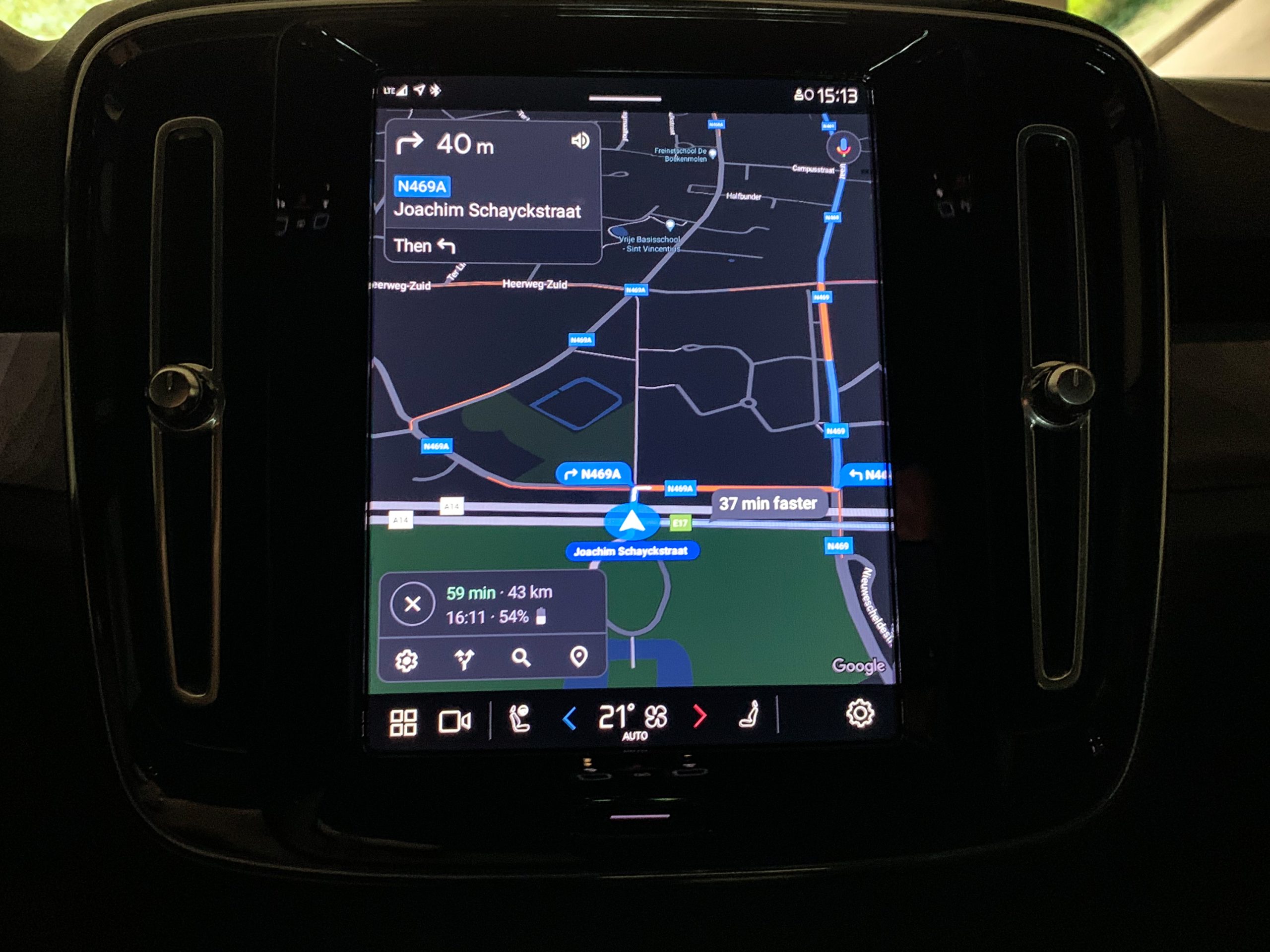 The electric 2022 Volvo C40 Recharge puts style at a premium - Ars Technica