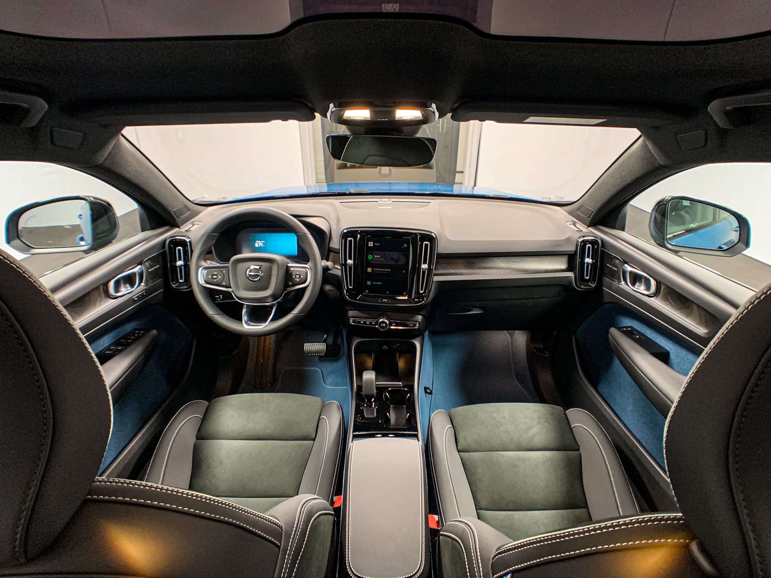 The electric 2022 Volvo C40 Recharge puts style at a premium - Ars Technica