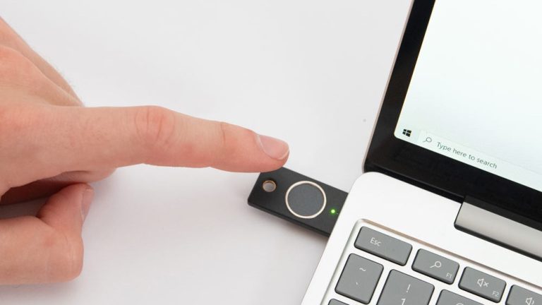 New Yubico security keys let you use fingerprints instead of passwords ...
