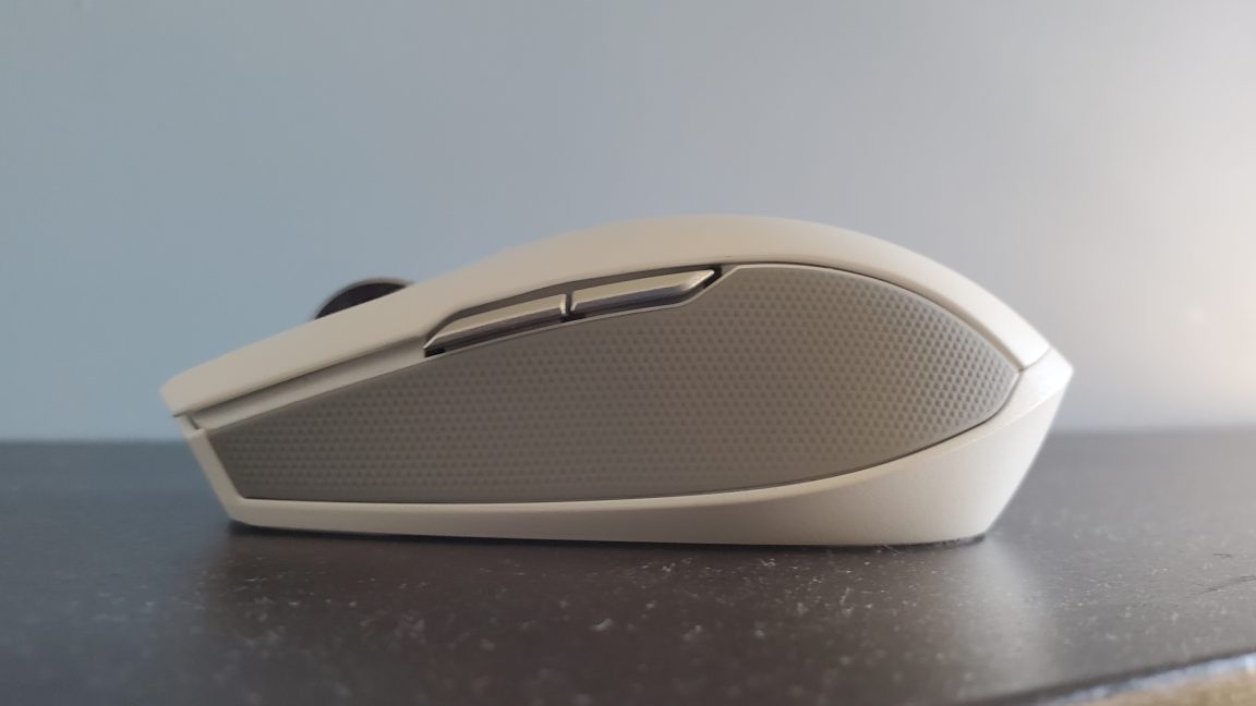 Razer Pro Click Mini review: A wireless mouse for power users - Ars ...