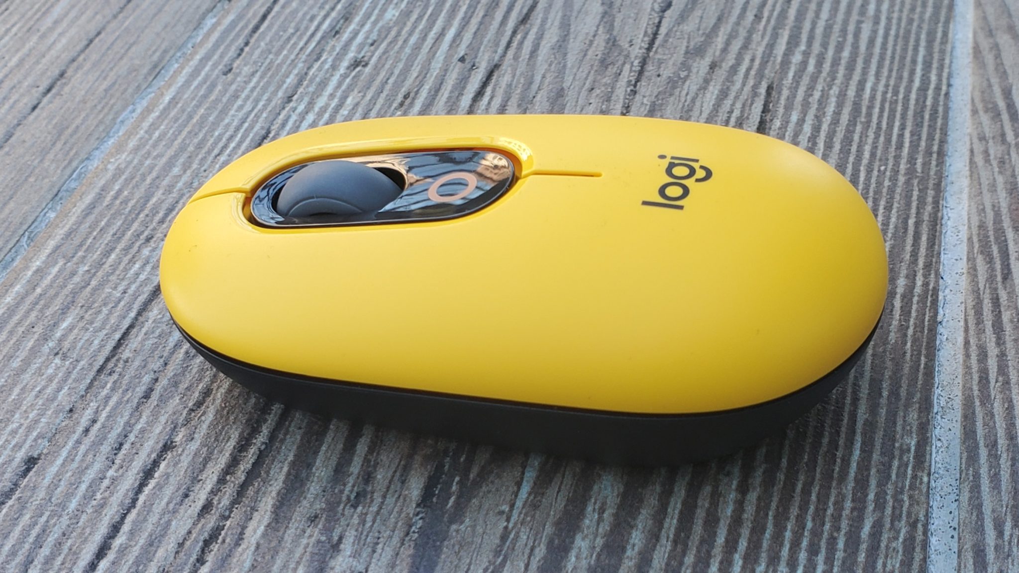Logitech Pop Mouse review: Emoji button meets colorful simplicity - Ars ...