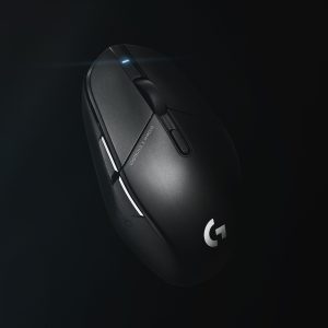 Logitech G303 gaming mouse gets a lighter, wireless second life - Ars ...