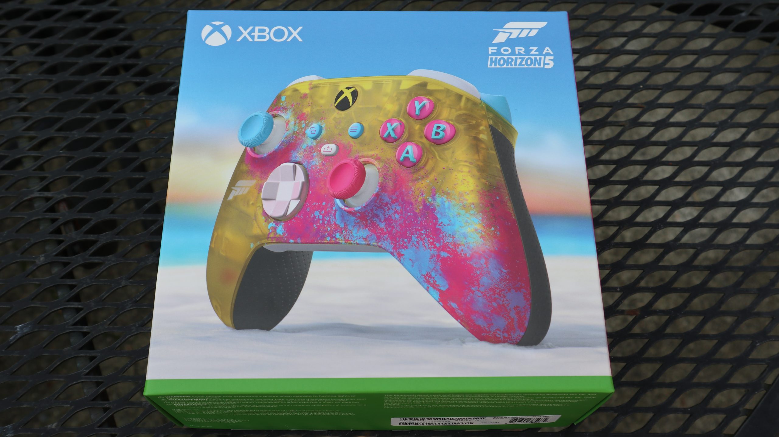 A brief love letter to Xbox’s new colorful, cool-looking Forza gamepad ...