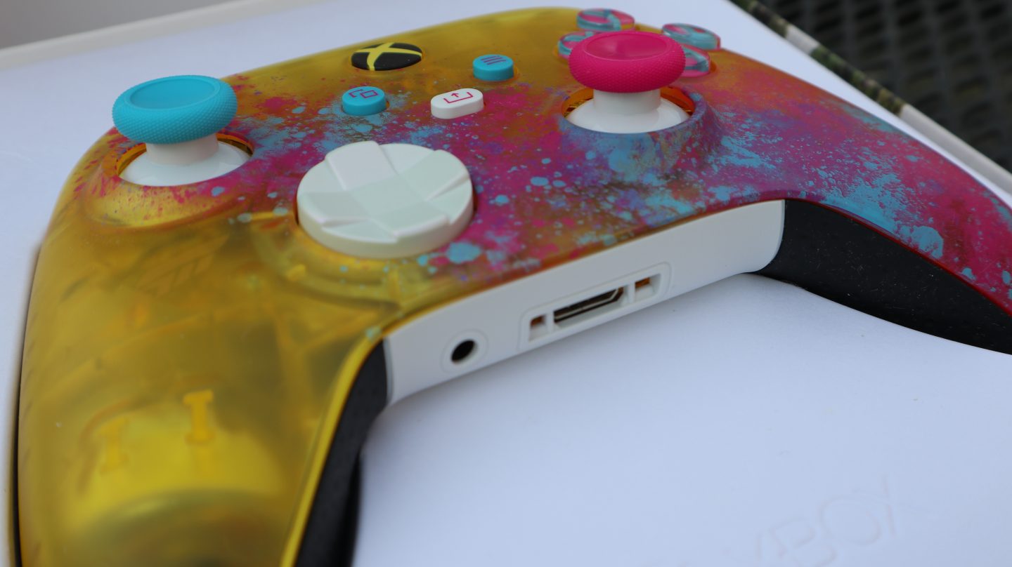 A brief love letter to Xbox’s new colorful, cool-looking Forza gamepad ...