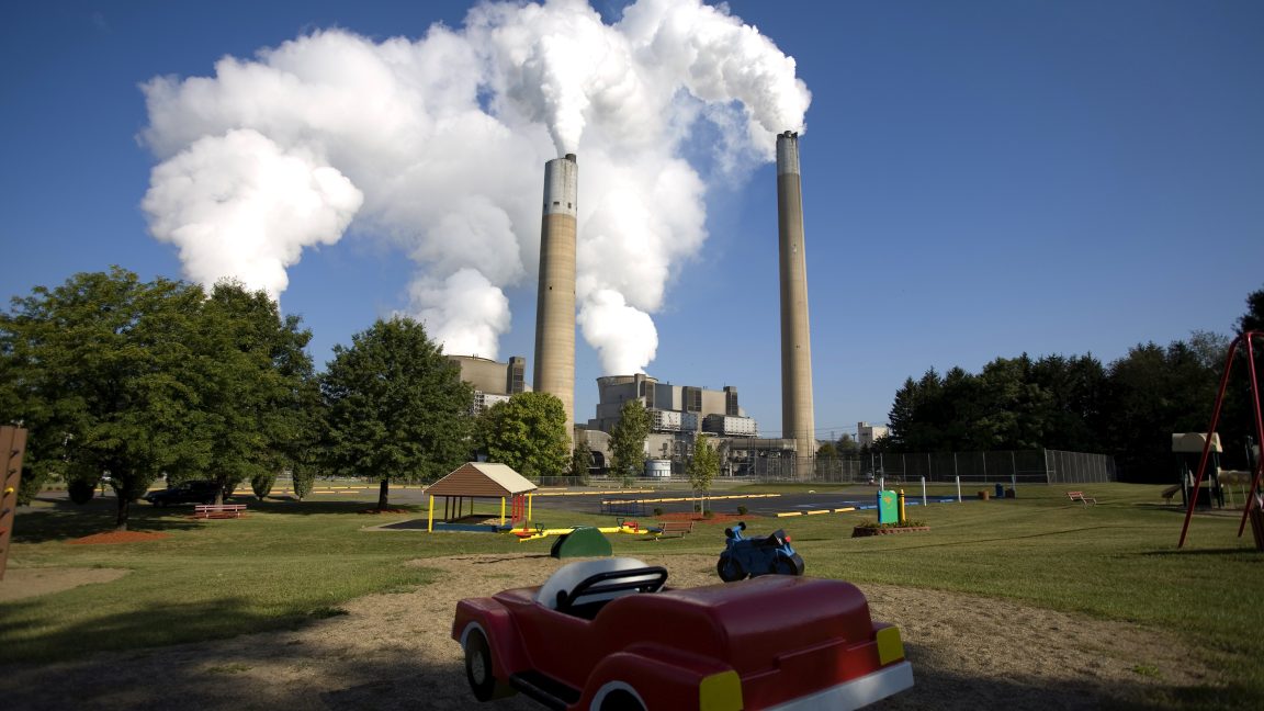 Fossil fuel combustion kills more than 1 million people every year ...