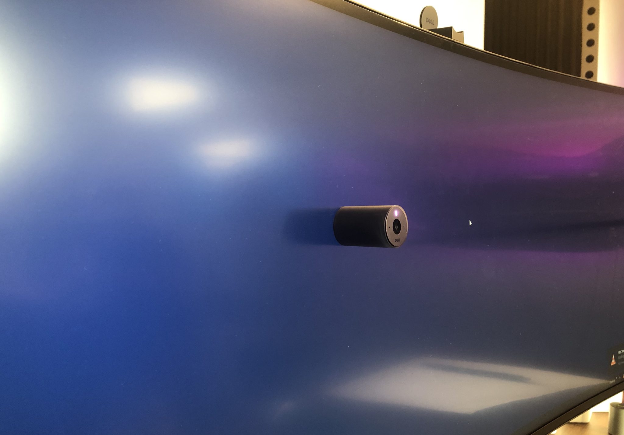 Dell’s magnetic wireless webcam concept may help you forget about that ...