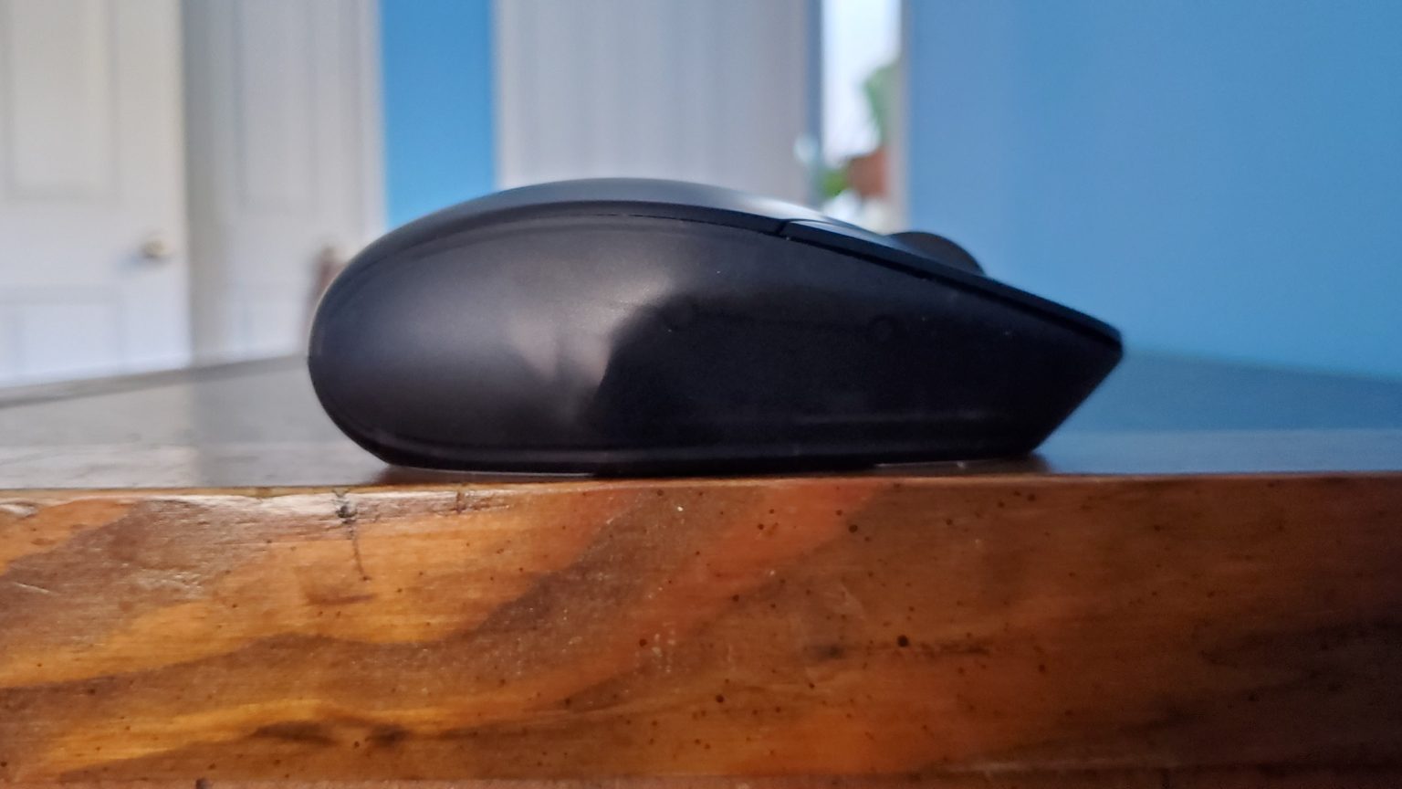 Logitech G303 Shroud Edition review: $130 wireless mouse for big-handed ...