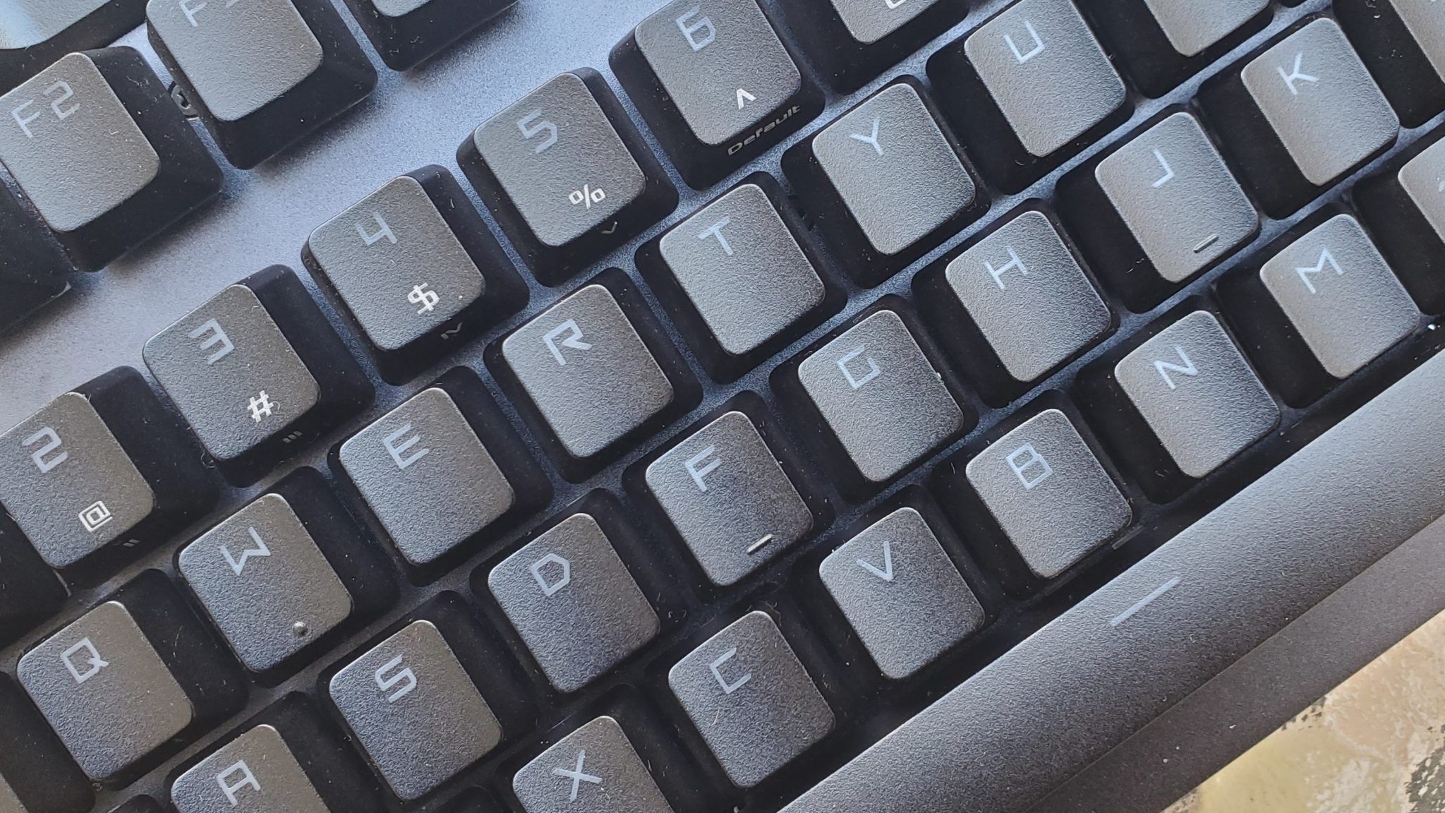 Flashy as can be: The Asus ROG Strix Flare II Animate keyboard - Ars ...