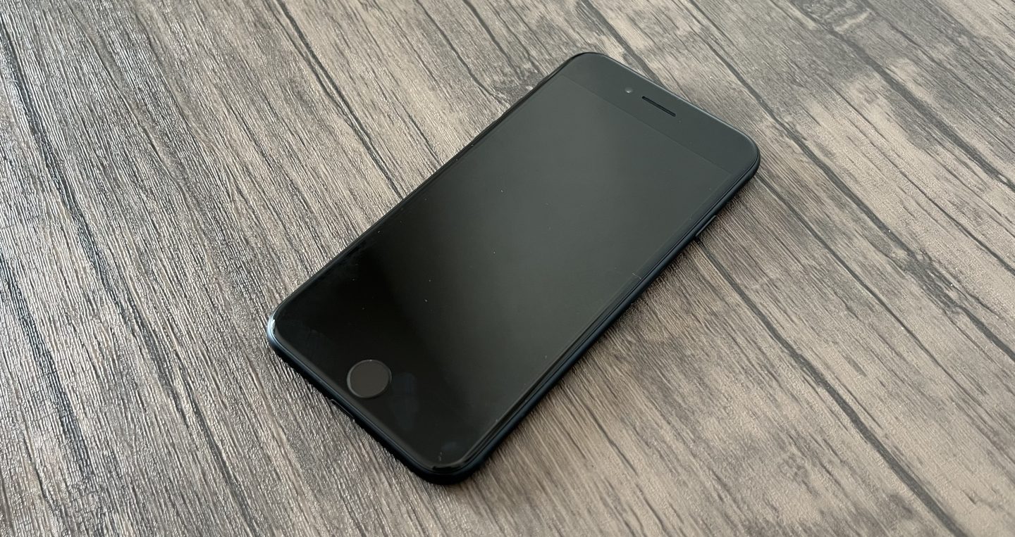 2022 iPhone SE review: Revving up a classic hot rod - Ars Technica