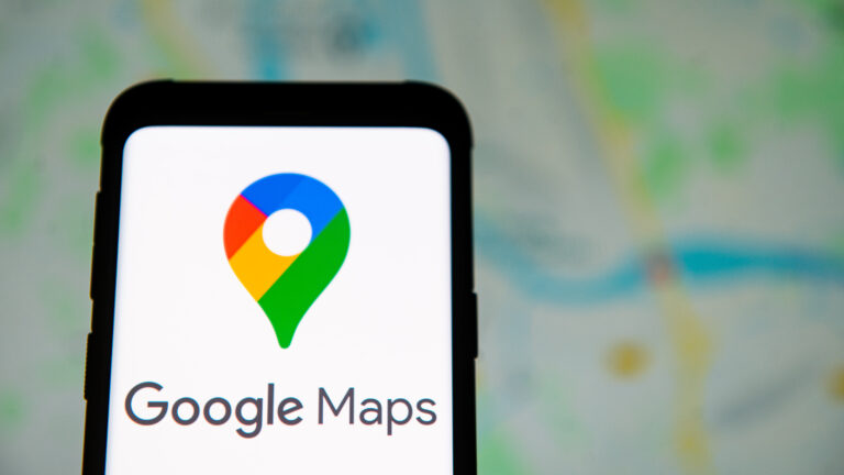 Google Maps brings traffic-light and stop-sign icons to navigation ...