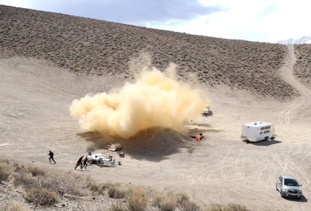 Company that aims to race SpaceX to Mars plays with fire - Ars Technica