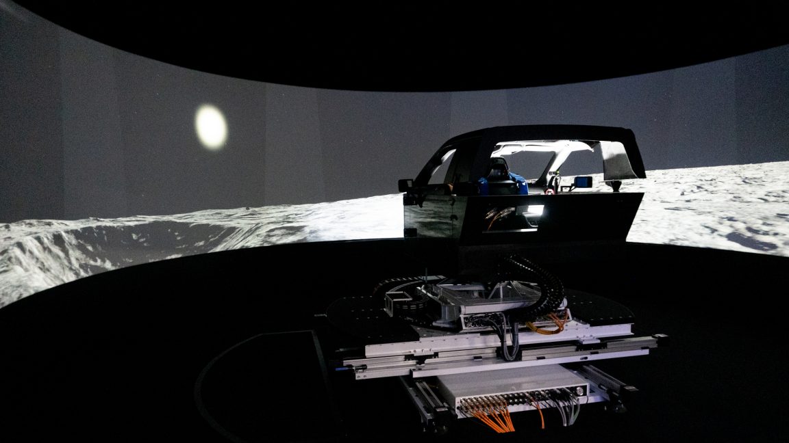 We’ve driven GM and Lockheed Martin’s new Lunar Vehicle - Ars Technica