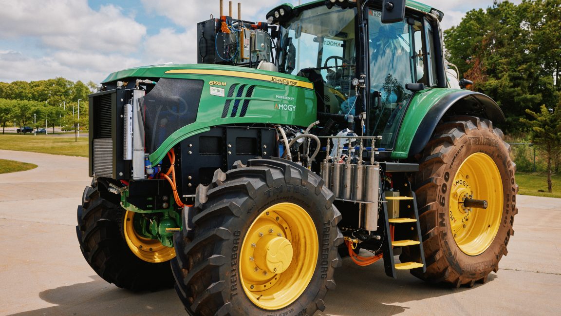 World’s first ammonia-powered zero-emissions tractor starts testing ...