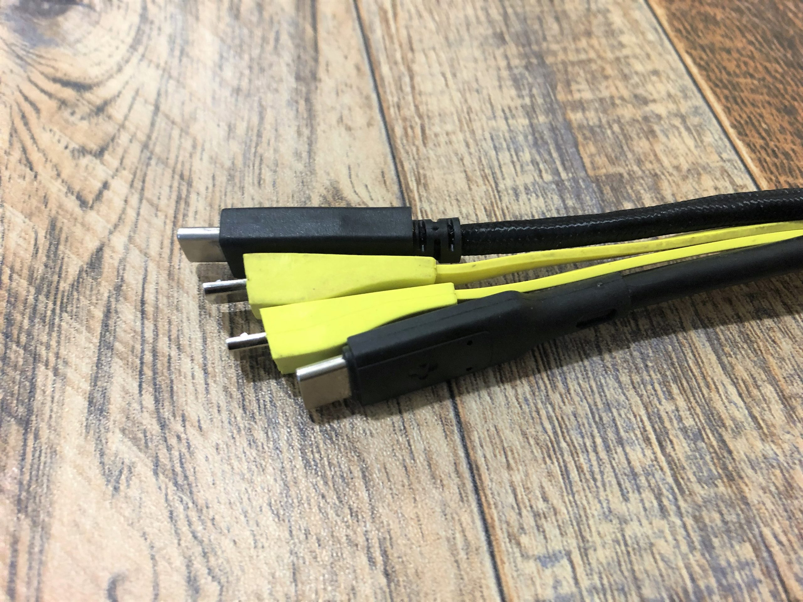 Basic home office hacks: 8 things you need to elevate your workspace ...