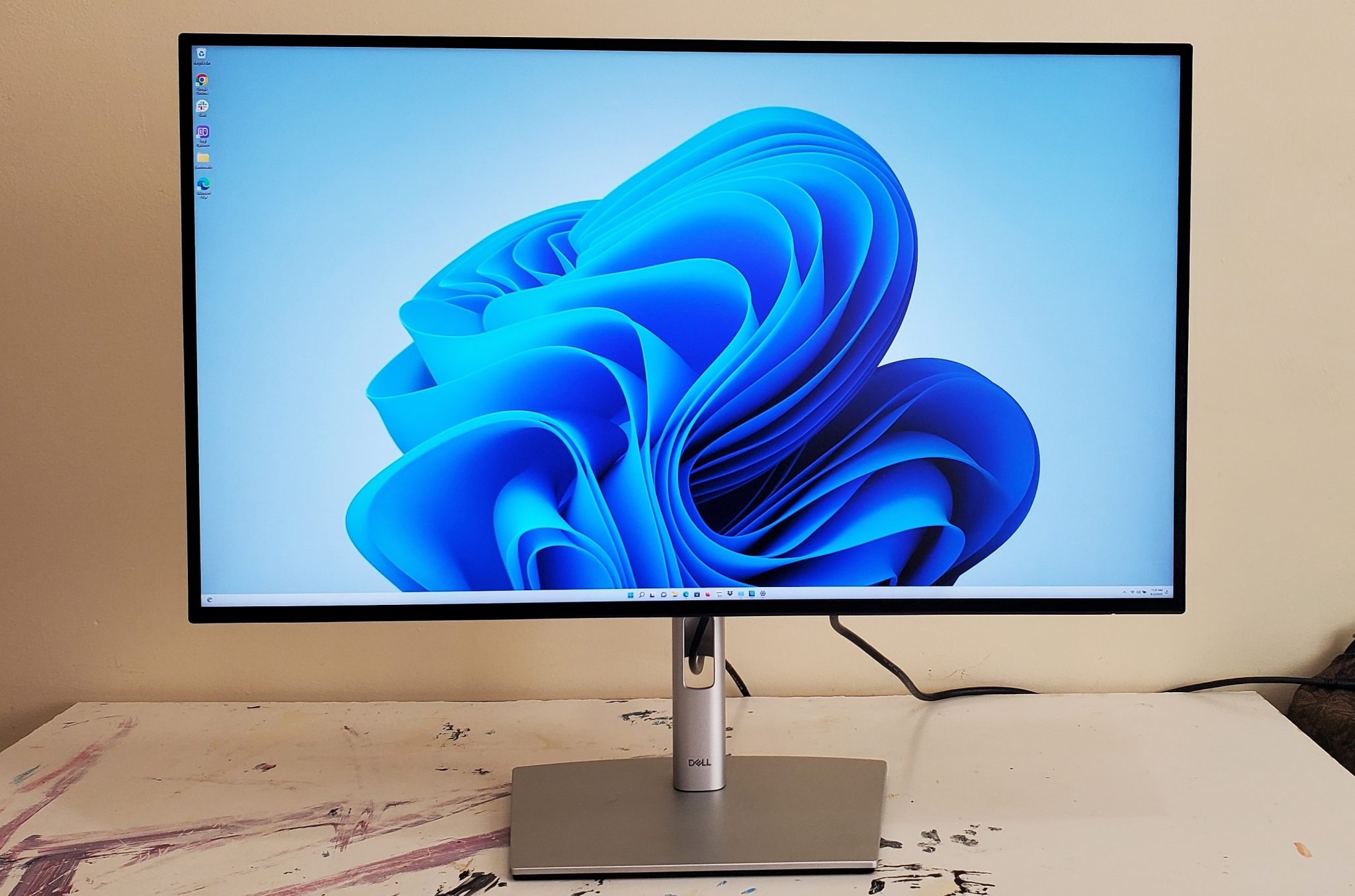 IPS Black brings impressive contrast and vivid colors to Dell’s ...