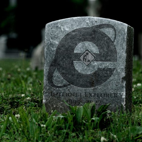 Microsoft will forcibly remove Internet Explorer from most Windows 10 ...