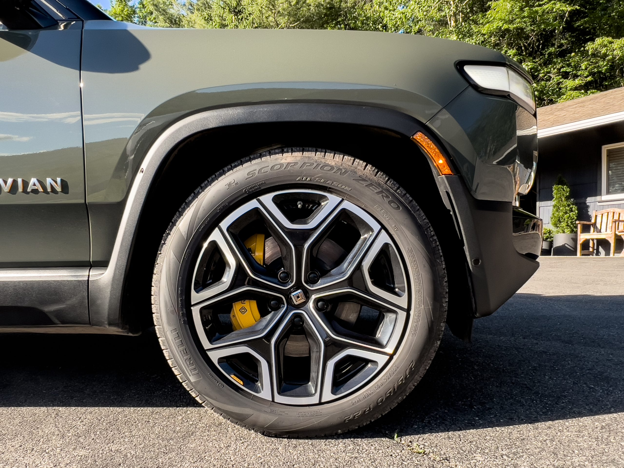 Rivian’s R1S: An electric SUV for those with an adventurous lifestyle ...
