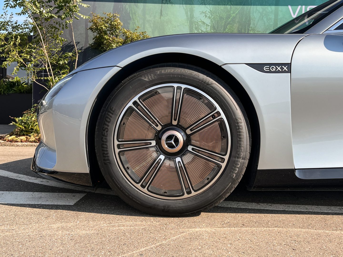 We test an electric Mercedes that can go 747 miles on a single charge ...