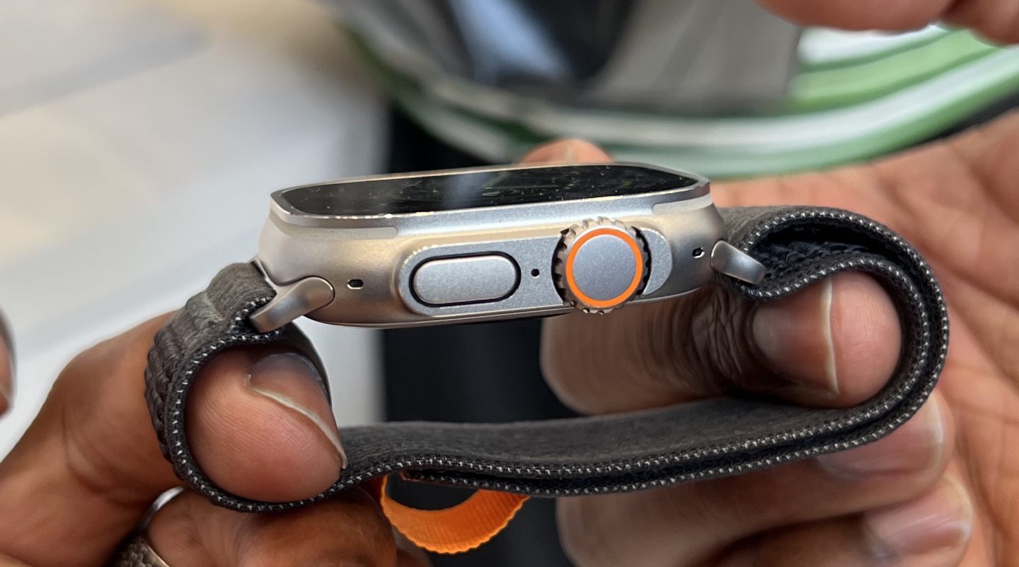 Hands-on with the Apple Watch Ultra and AirPods Pro - Ars Technica
