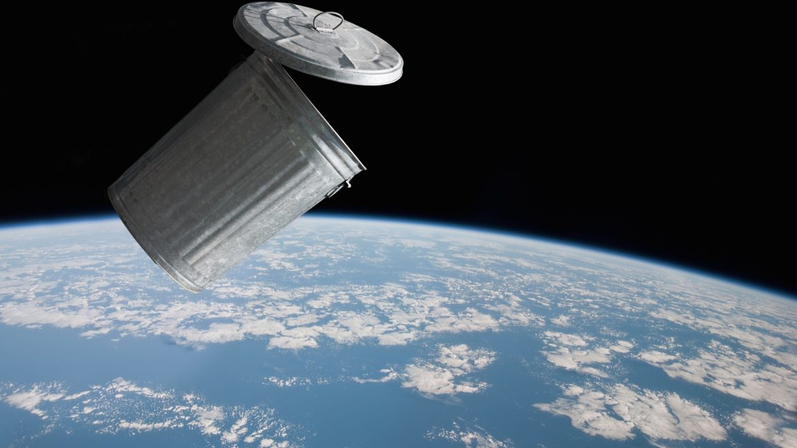 FCC OKs satellite de-orbit rule despite possible conflict with NASA ...