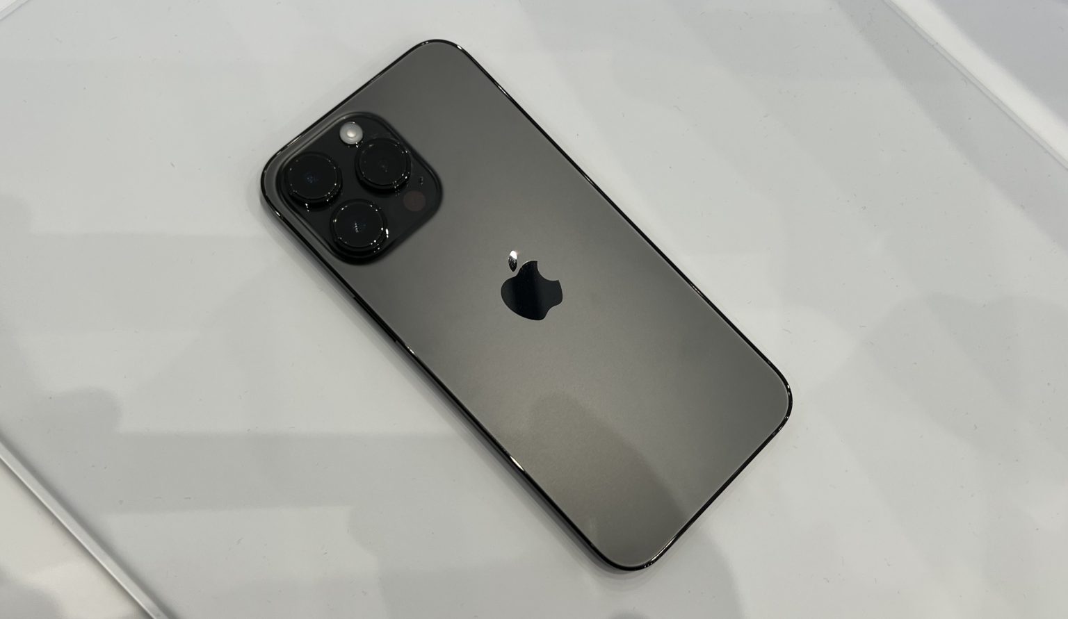Here’s a first look at the iPhone 14 and iPhone 14 Pro - Ars Technica