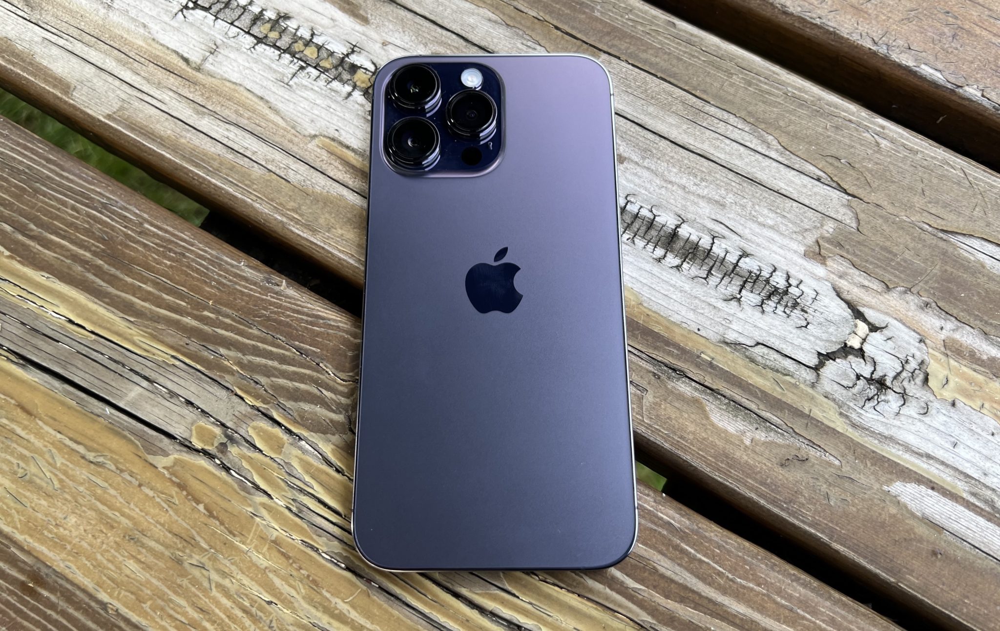 iPhone 14 and 14 Pro review: A picture is worth a thousand dollars ...