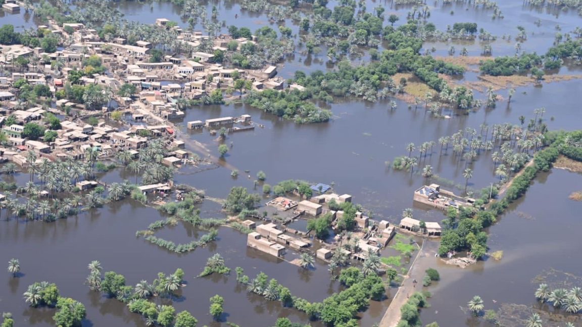 Record monsoon flooding in Pakistan due to a confluence of factors - Ars Technica