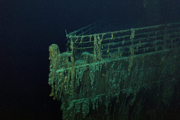 New 8K video footage showcases Titanic shipwreck in stunning detail ...