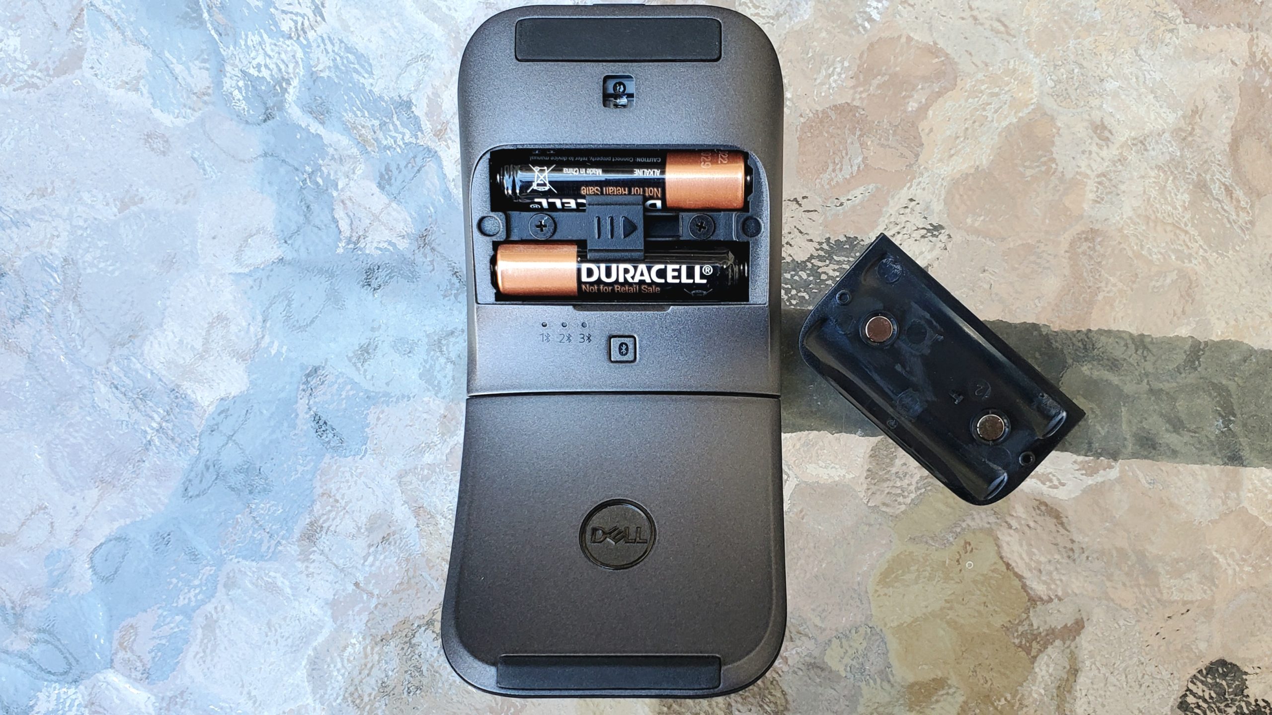 Review: Dell’s MS700 wireless mouse has a twisted parlor trick but ...