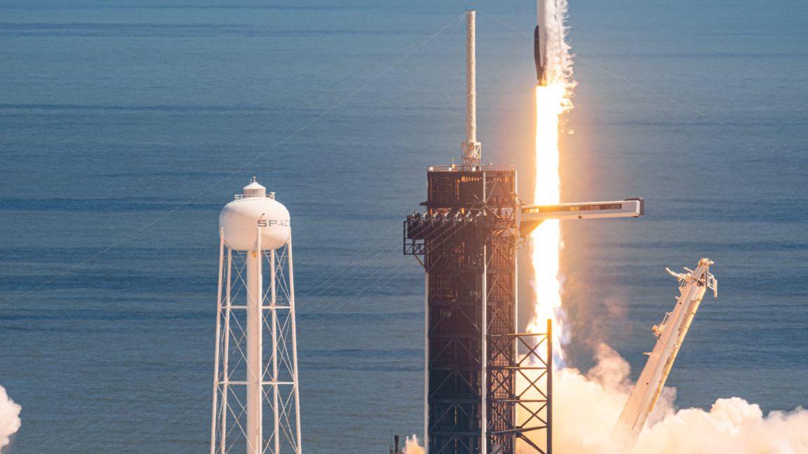 Crew Dragon launches safely, carrying first Russian from US soil in 20 ...