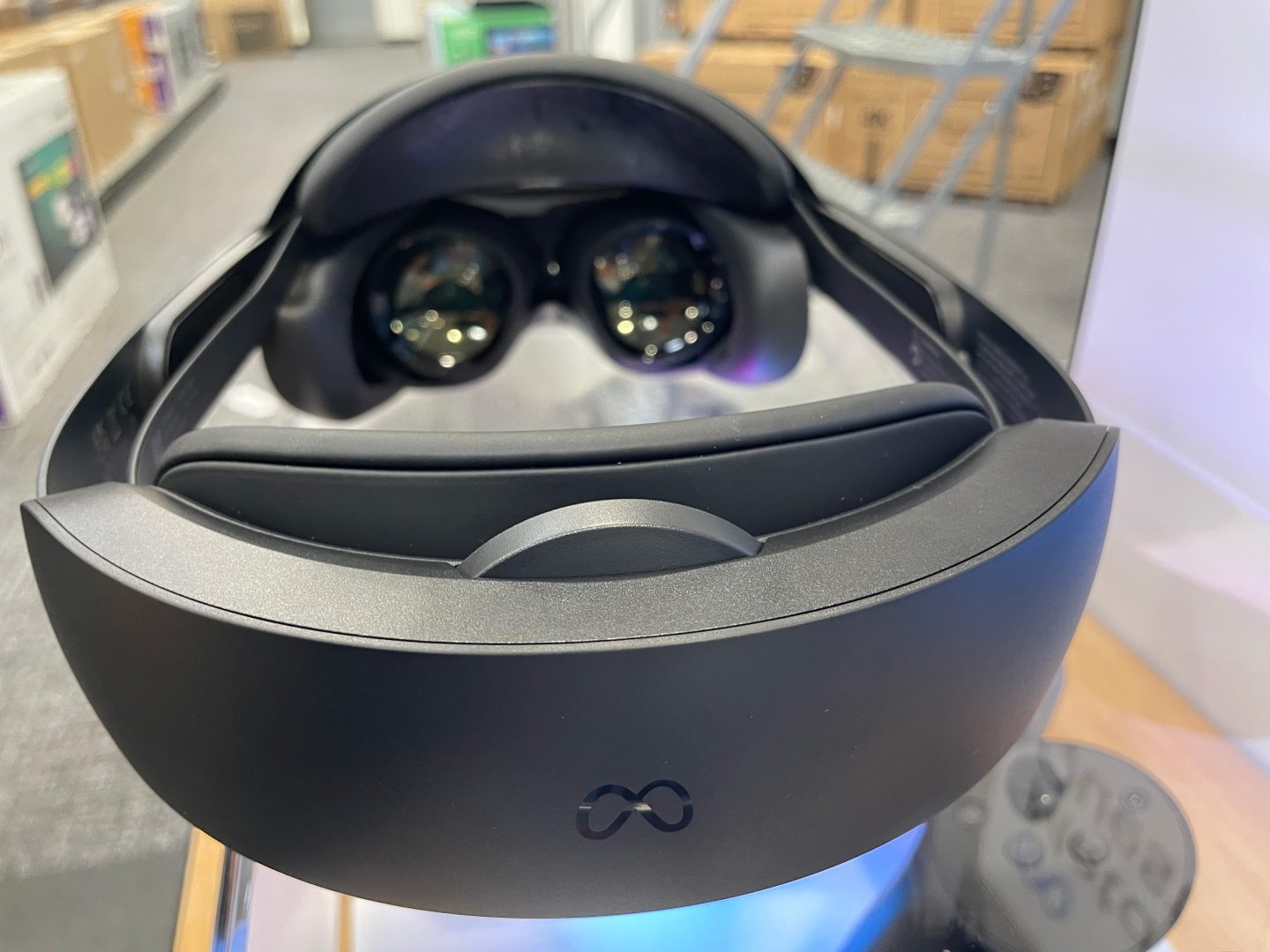 We were not wowed by our first Meta Quest Pro experience - Ars Technica