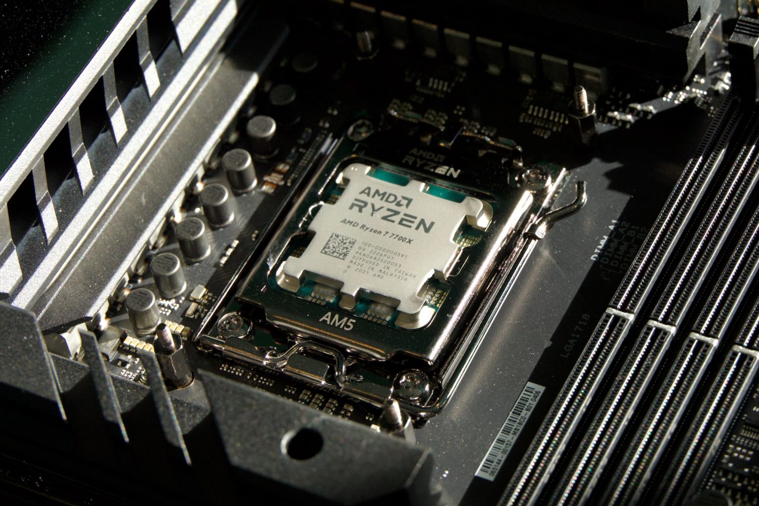 Old and new Ryzen CPUs get a speed boost from optional Windows update ...