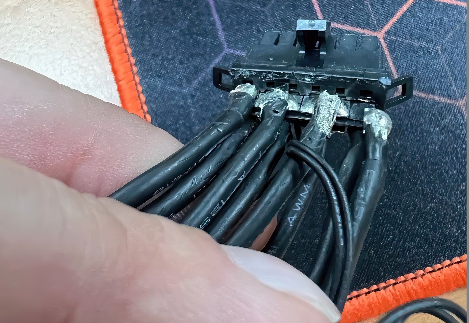 Testing Suggests Faulty Cable May Be To Blame For Melting RTX 4090 Testing Suggests Faulty Cable May Be To Blame For Melting RTX 4090
