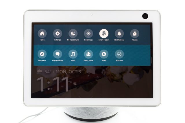 Google vs. Amazon: The smart display showdown - Ars Technica