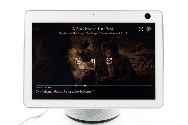 Google vs. Amazon: The smart display showdown - Ars Technica