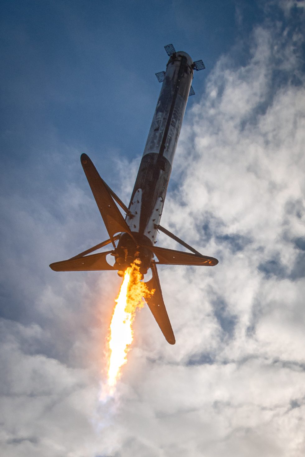 The close-up view of two Falcon rockets landing is as majestic as you ...