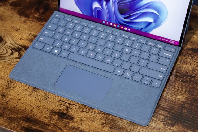 Still the best tablet-laptop: Microsoft’s Surface Pro 9 review - Ars ...