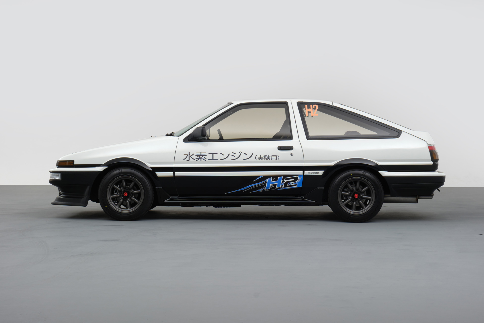 Batteries and hydrogen power these cute Toyota AE86 factory restomods ...