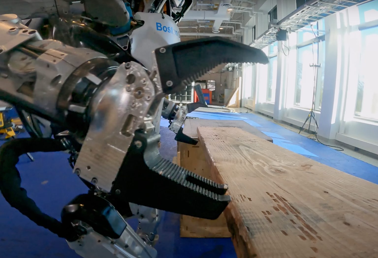 Boston Dynamics’ Atlas robot grows a set of hands, attempts ...