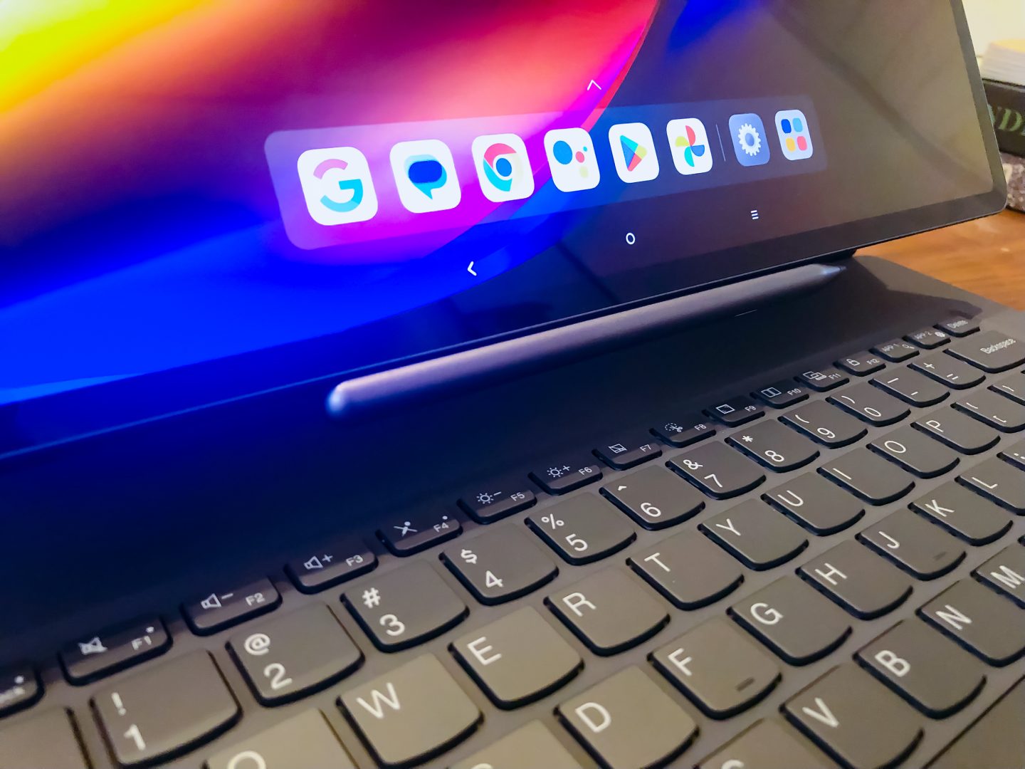 Lenovo Tab Extreme takes on the iPad Pro, complete with Magic Keyboard ...