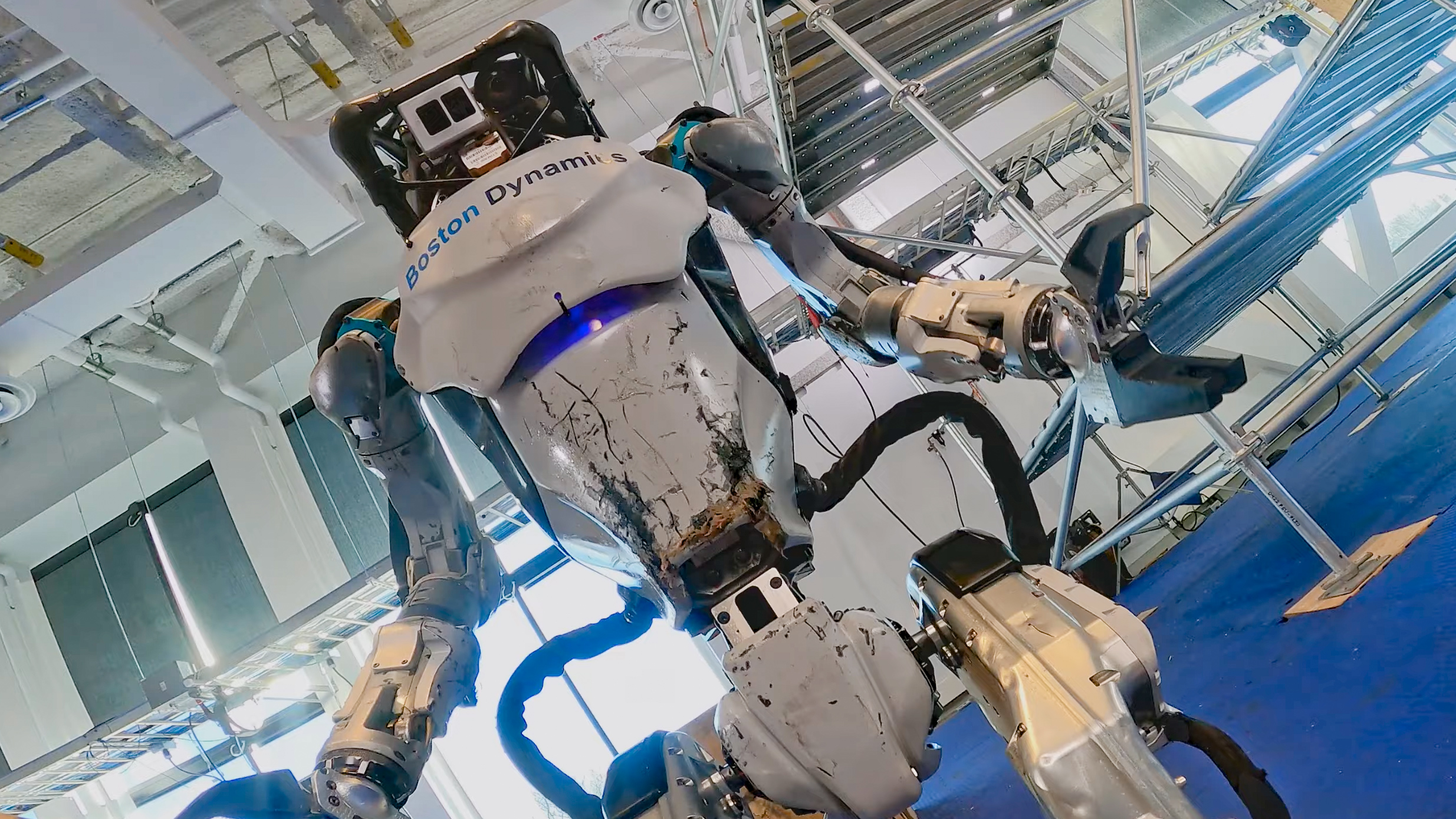 Boston Dynamics’ Atlas robot grows a set of hands, attempts ...