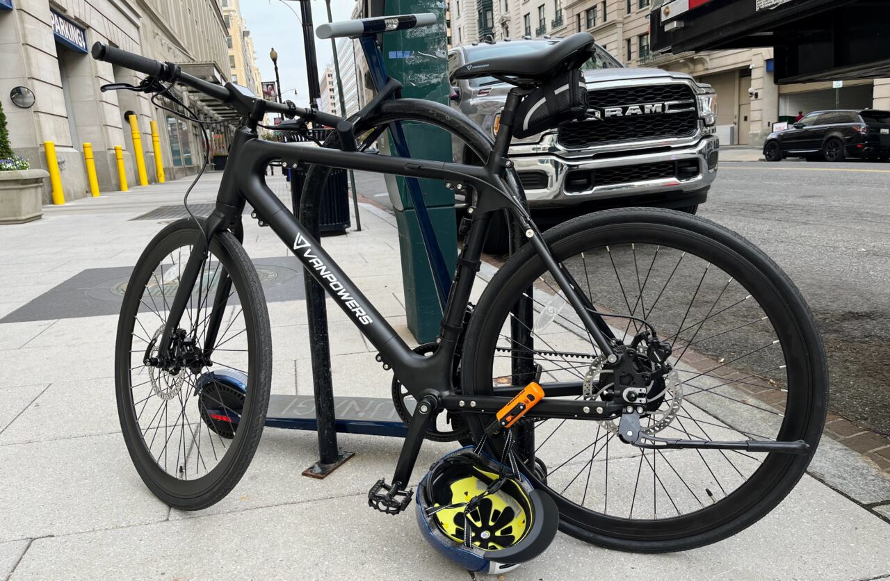 Vanpowers City Vanture e-bike review: Sleek, streamlined, and hard to