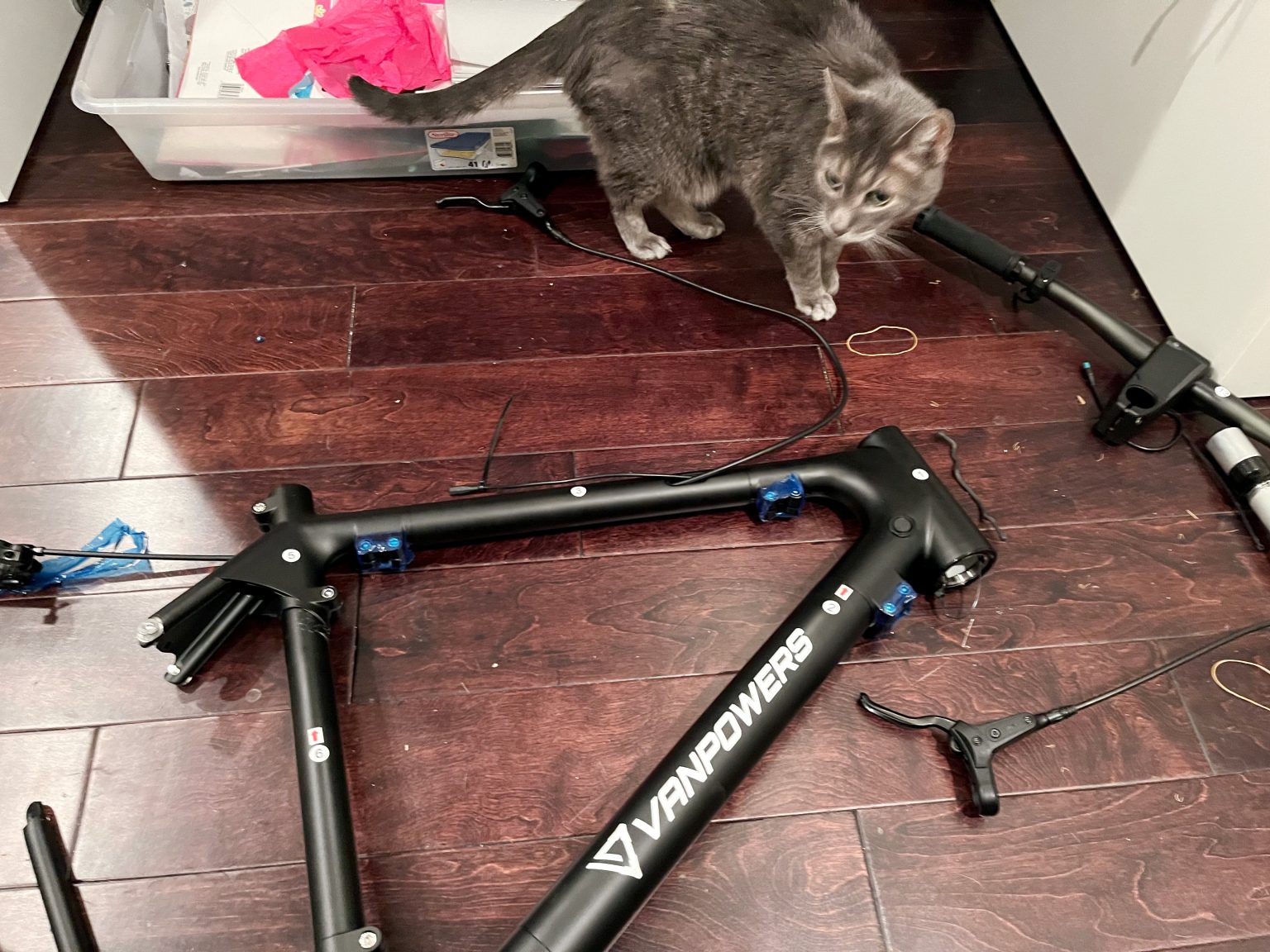 Vanpowers City Vanture e-bike review: Sleek, streamlined, and hard to ...