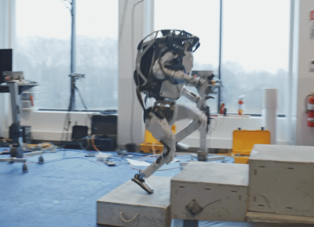 Boston Dynamics’ Atlas robot grows a set of hands, attempts ...