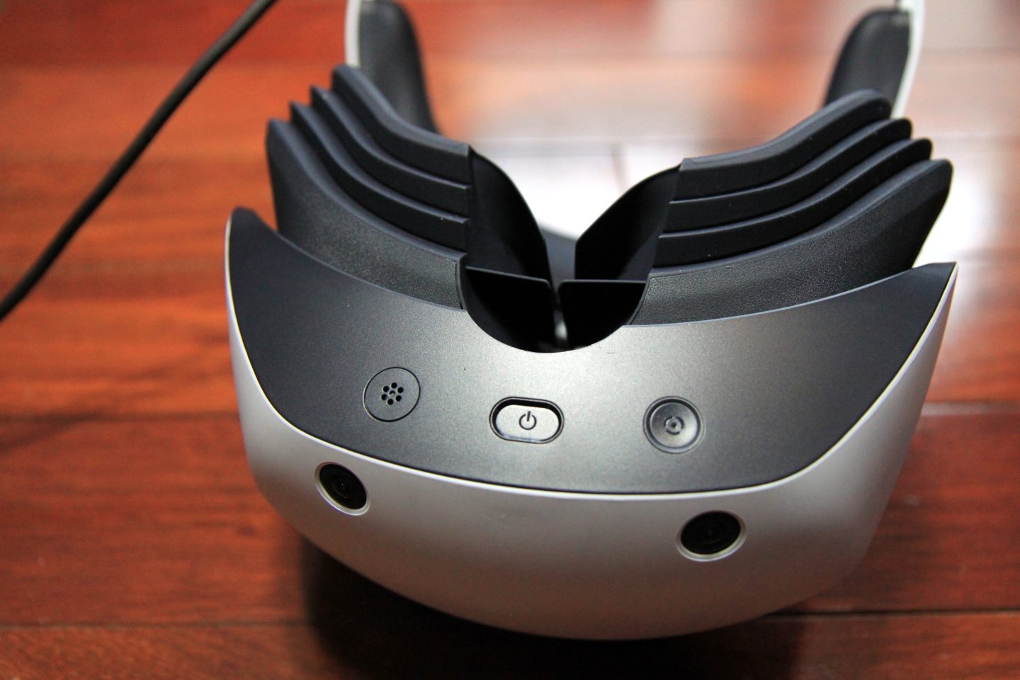 Out of the box: Ars’ first impressions of the PSVR2 hardware - Ars Technica