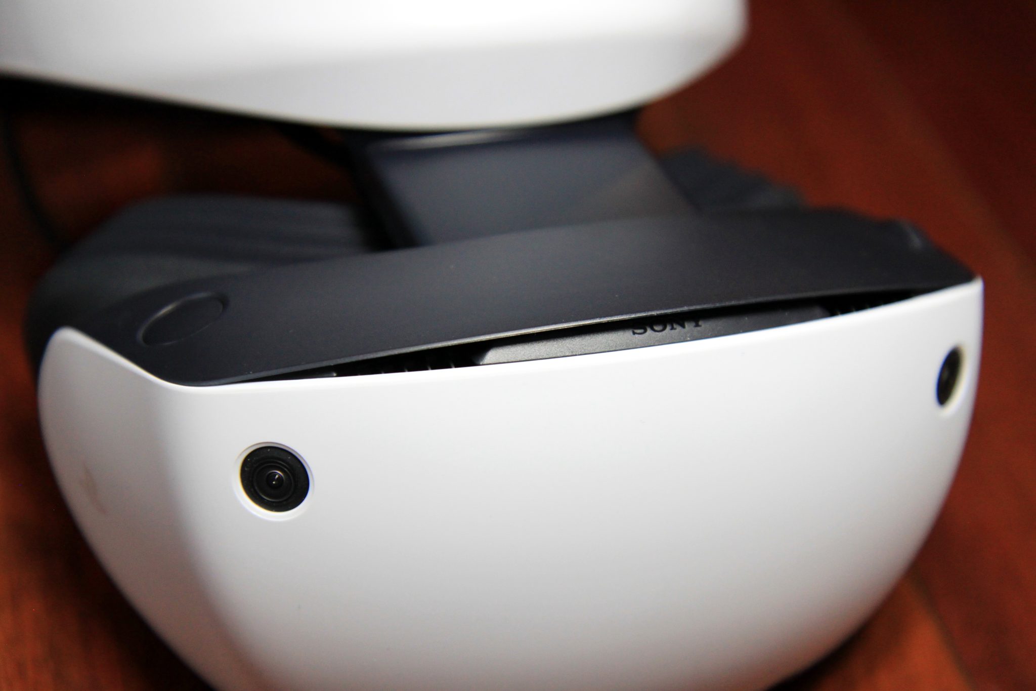 Out of the box: Ars’ first impressions of the PSVR2 hardware - Ars Technica