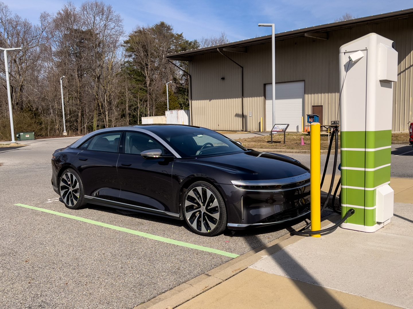 The Lucid Air Grand Touring is a startup’s take on a great luxury EV ...