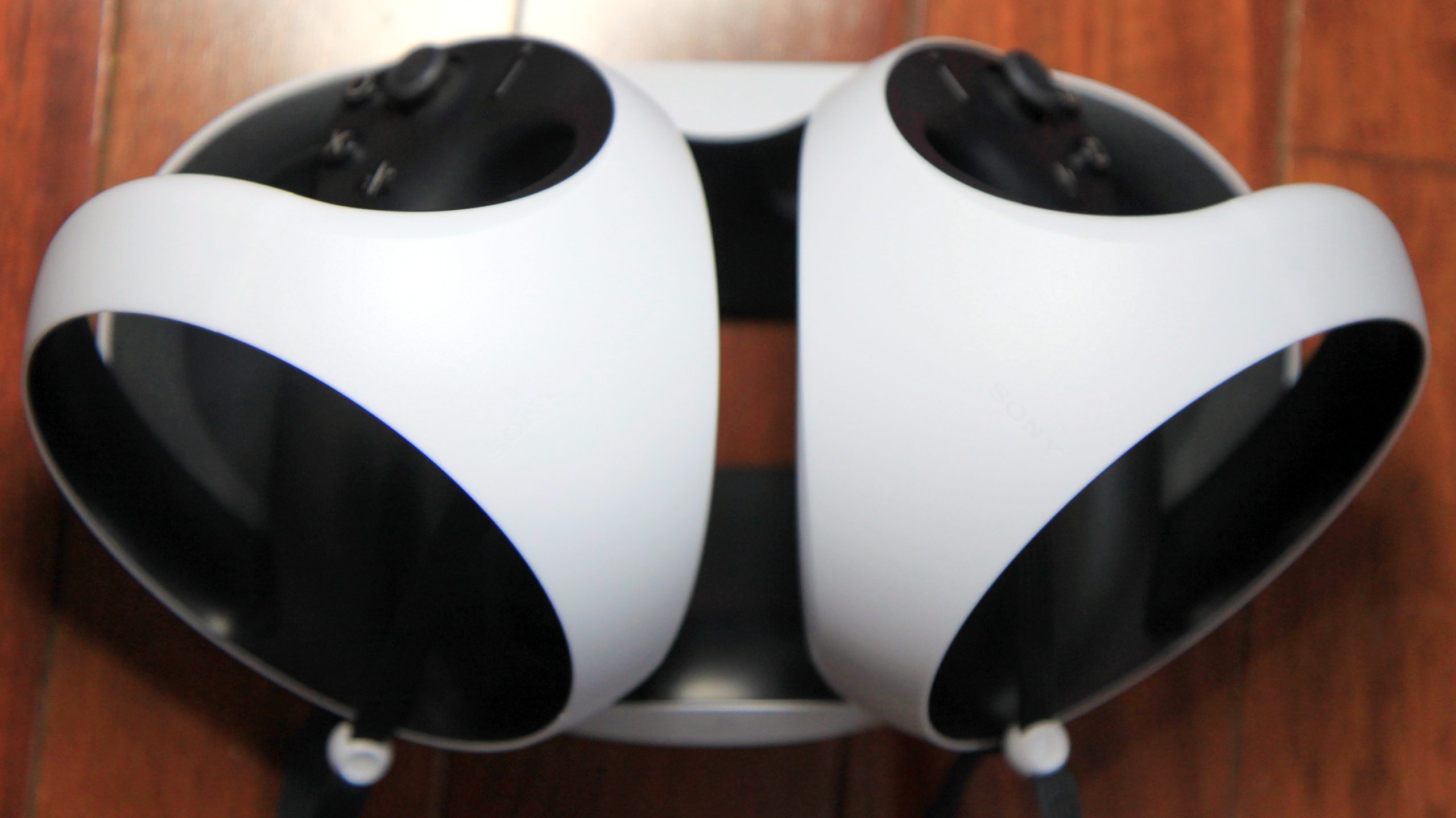 Out of the box: Ars’ first impressions of the PSVR2 hardware - Ars Technica