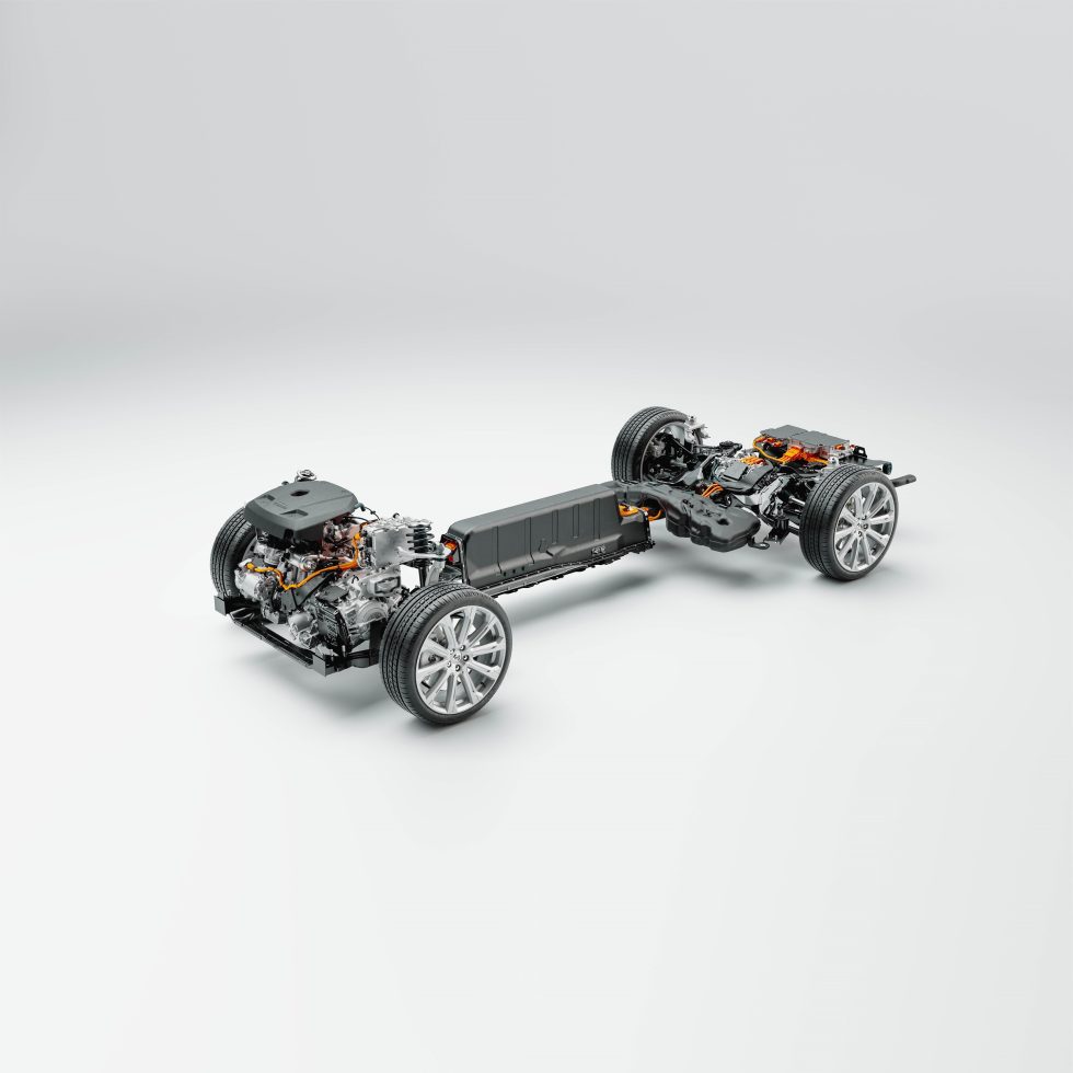 The Volvo XC60 Recharge benefits from bigger hybrid battery - Ars Technica