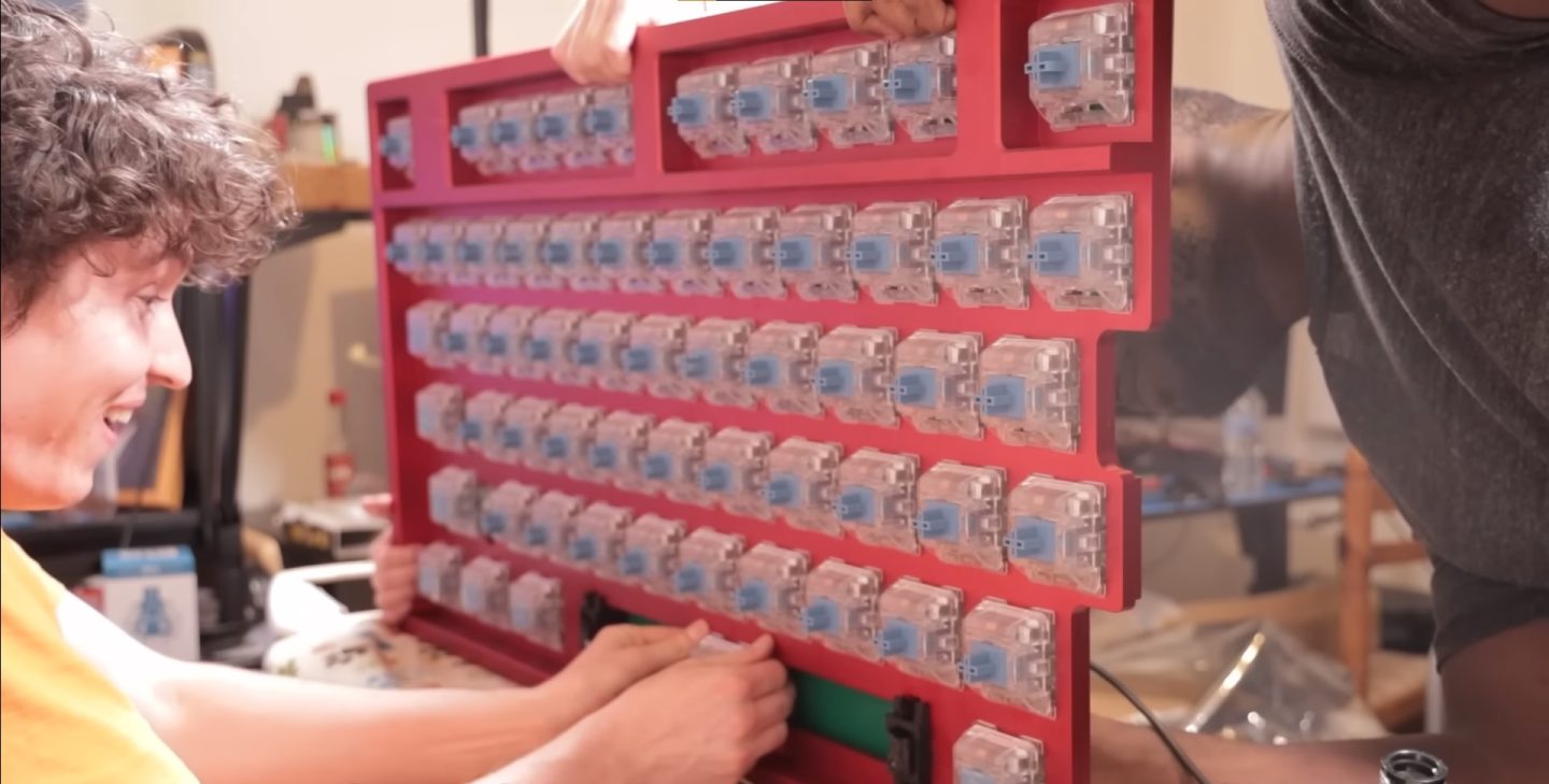 Monstrous DIY mechanical keyboard cost $14,000 to build - Ars Technica